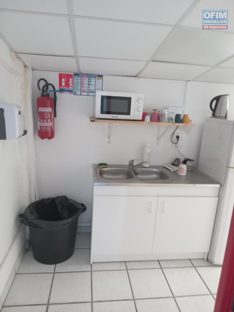 Location - Local commercial - SAINT PAUL - A LOUER LOCAL COMMERCIAL ...