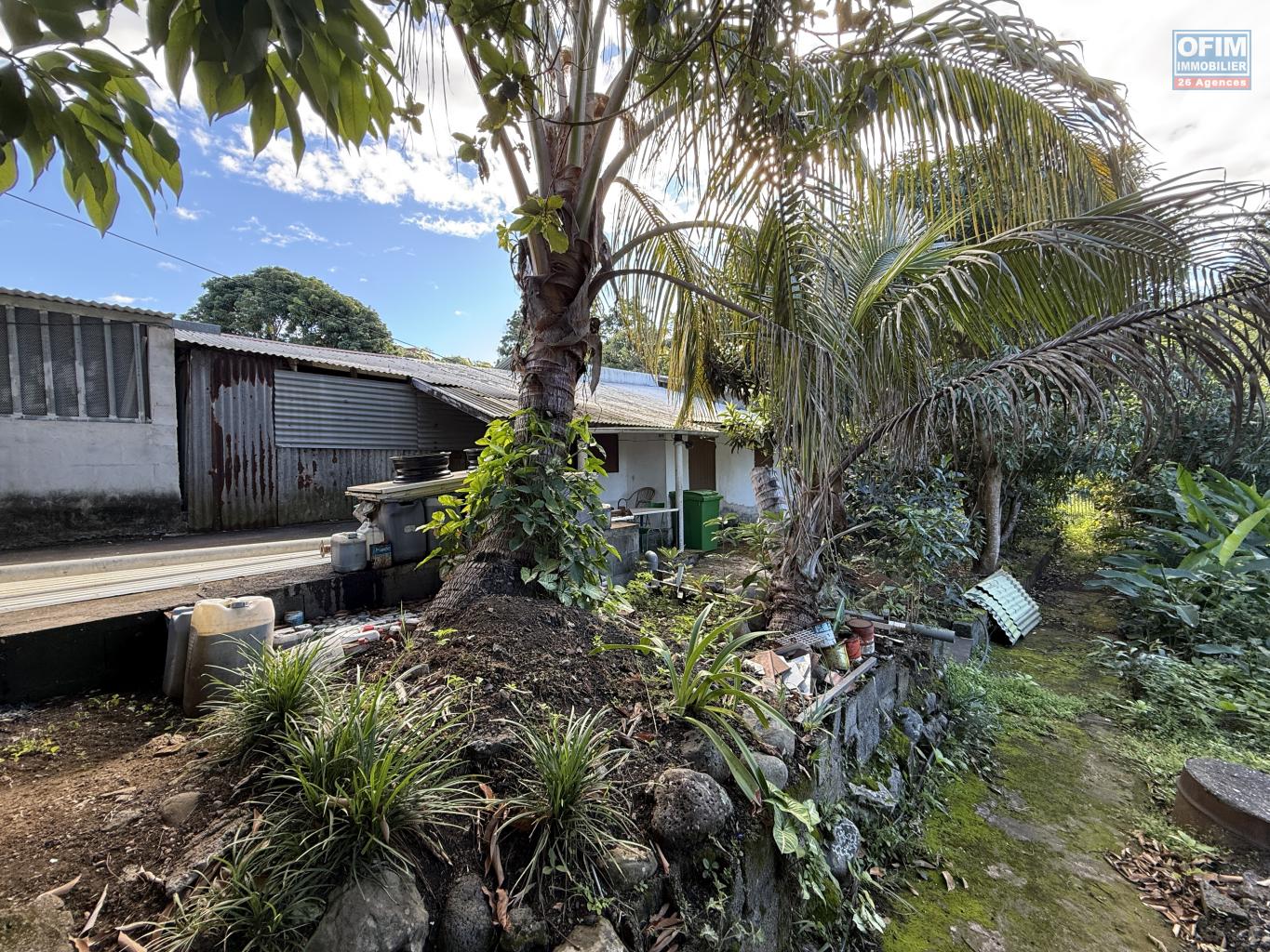 Vente - Maison / Villa - SAINT LOUIS - LA RIVIERE - Maisons F3 + F5+ implantées sur 1260 m2 de ...