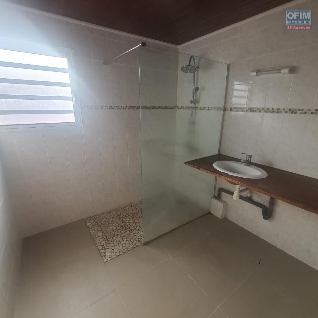 Location - Maison / Villa - SAINT ANDRE - A louer maison de type F4 de Saint-André / Champ Borne