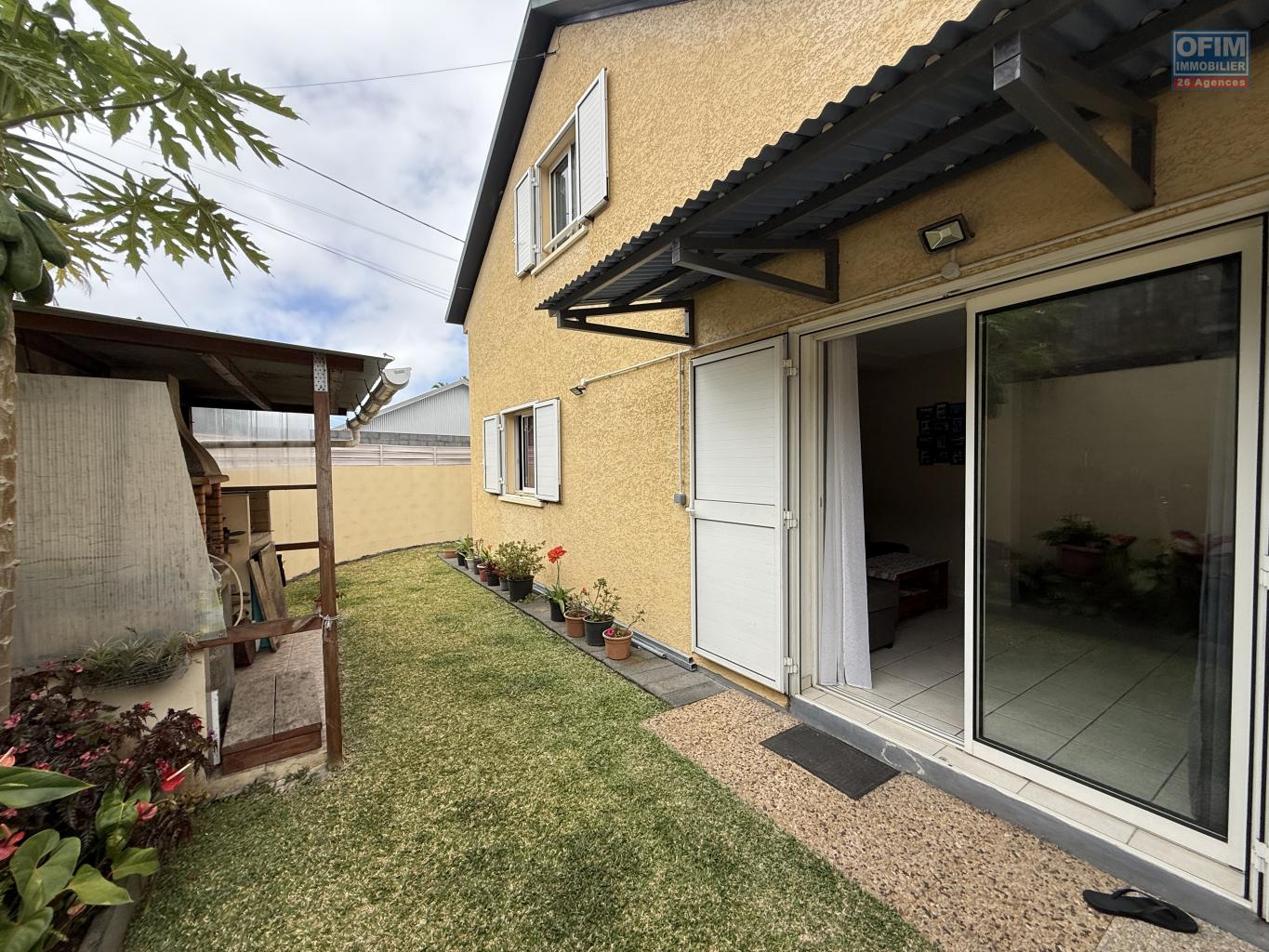 Vente - Maison / Villa - AVIRONS - Jolie maison F5 en R+1 avec garage ...